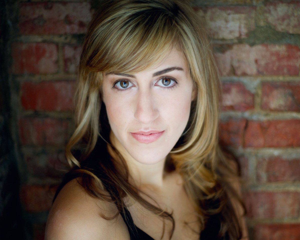 About – Natasha Nelson, Mezzo-Soprano